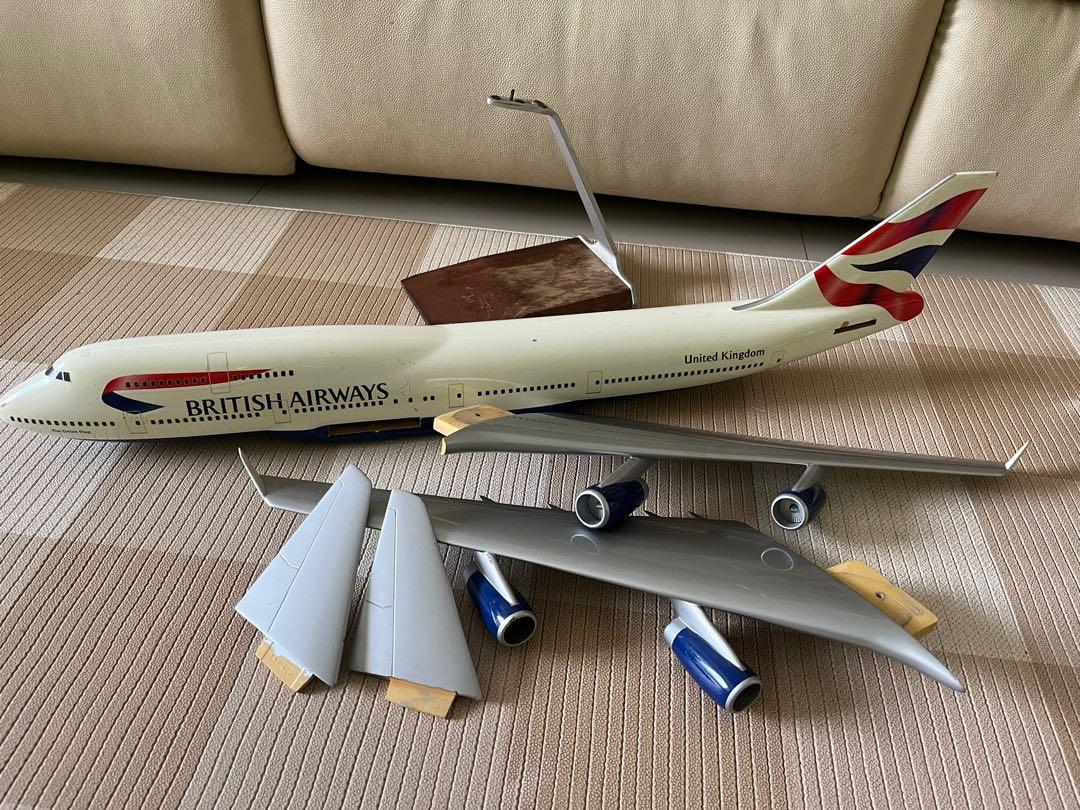Plane model British Airways, Hobbies & Toys, Travel, Travel Essentials ...