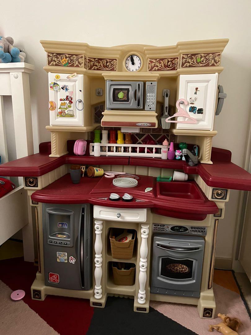 Step2 Kitchen Kids Playset, Hobbies & Toys, Toys & Games on Carousell