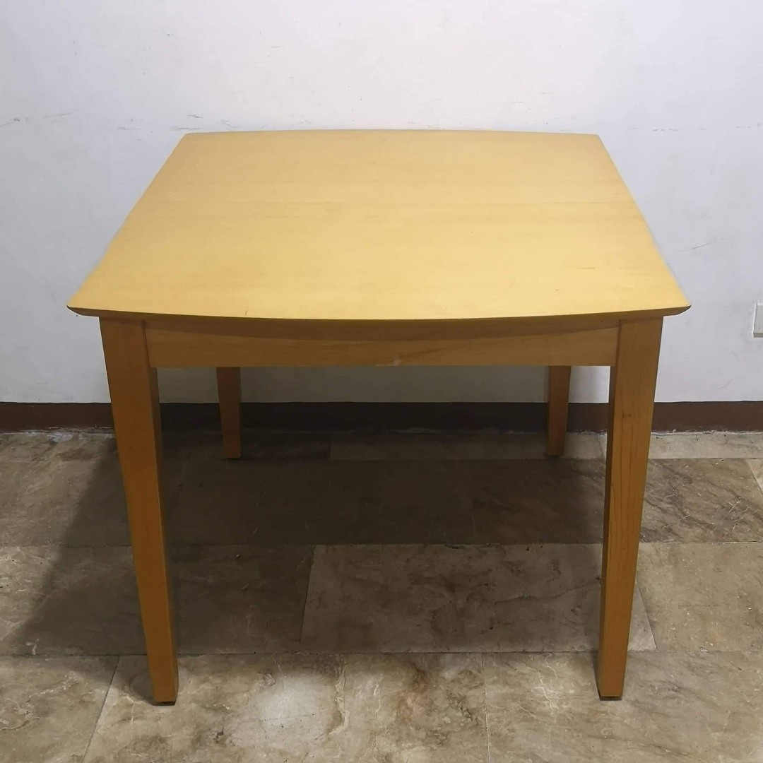 TOYO expandable table, Furniture & Home Living, Furniture, Tables ...