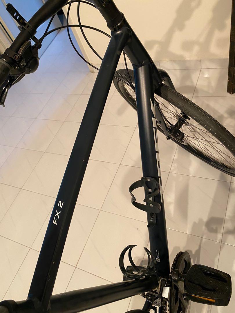 Trek FX2 DISC Hybrid Bike, Sports Equipment, Bicycles & Parts, Bicycles ...