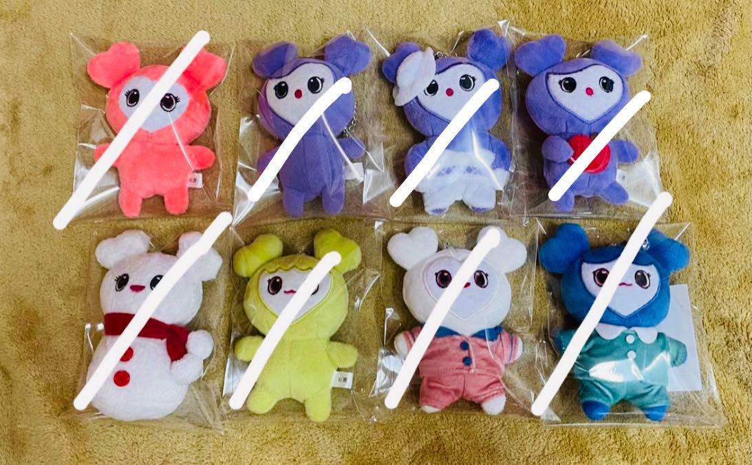 Twice laburi lovely jeongvely savely davely tzuvely jeongyeon sana ...