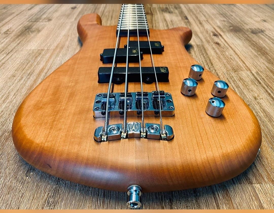 Warwick Team built Streamer LX4 Bass Guitar (Set up already done ...