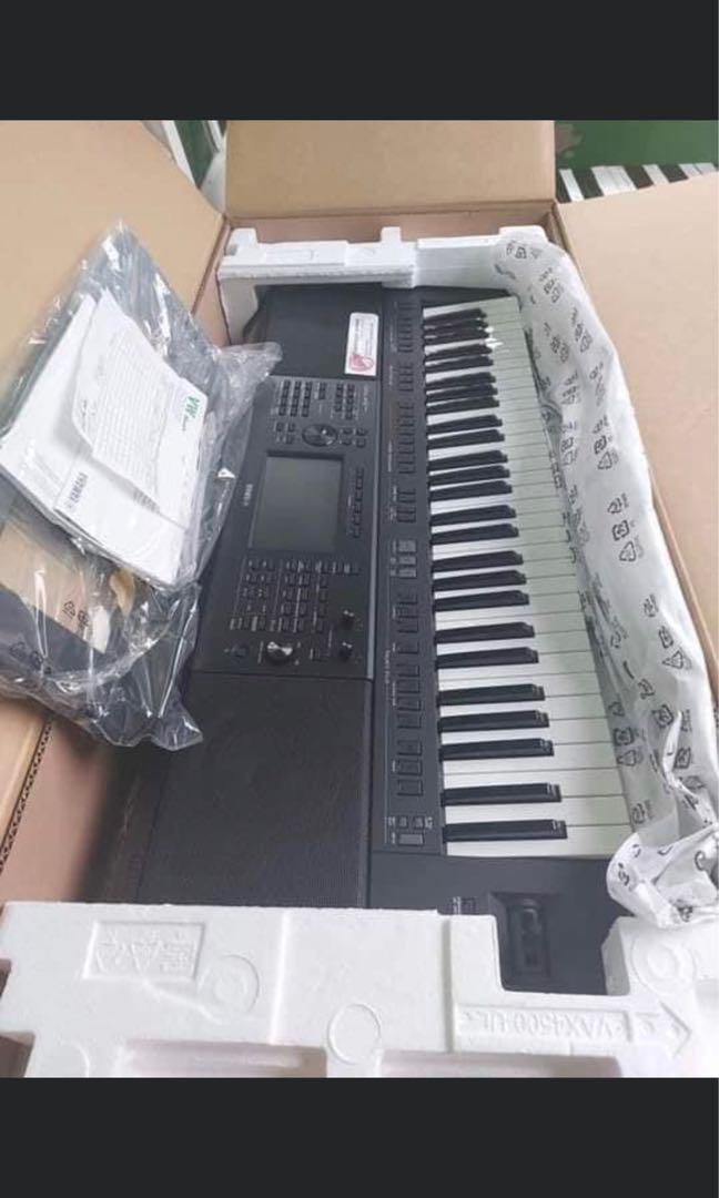 YAMAHA PSR-S550B Workstation keyboard / Digital Piano, Hobbies & Toys ...