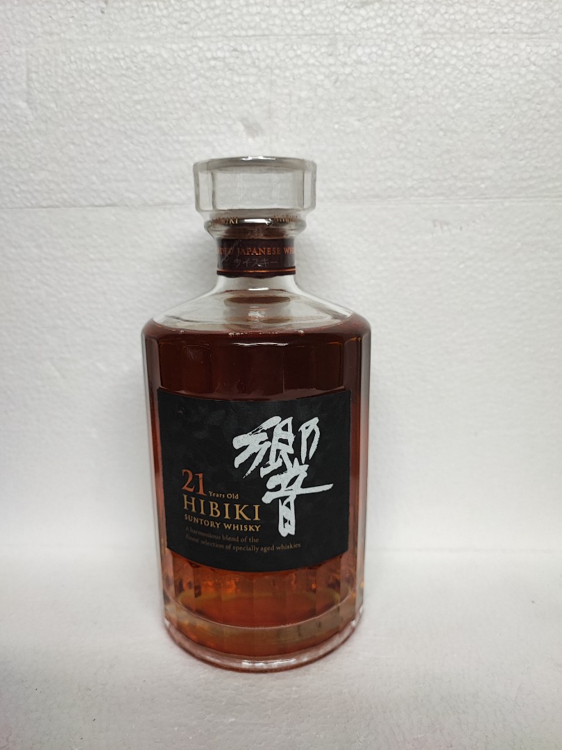 響 Hibiki 21 700ml, 嘢食 & 嘢飲, 酒精飲料 - Carousell