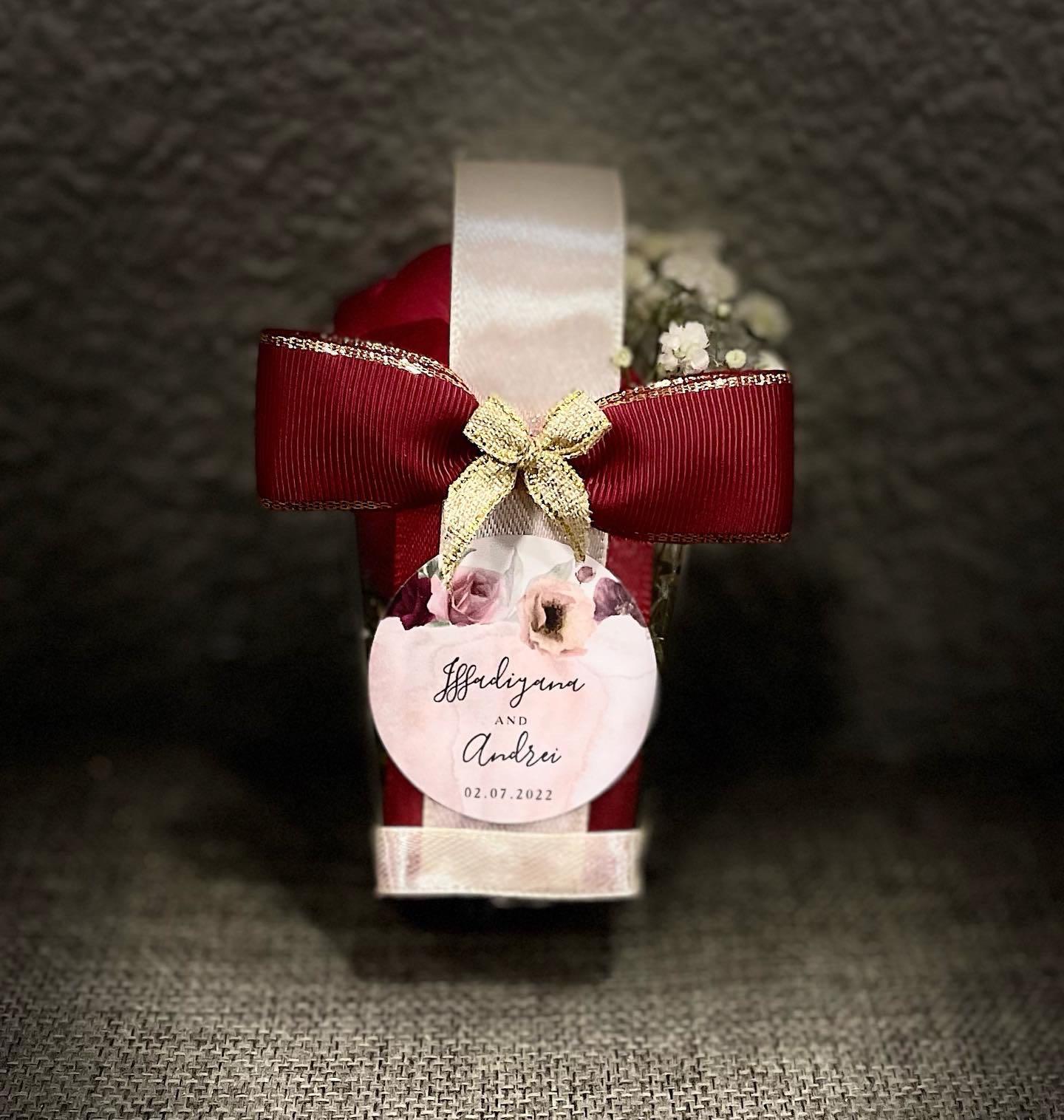 Acrylic Bunga Rampai, Hobbies & Toys, Stationery & Craft, Occasions ...