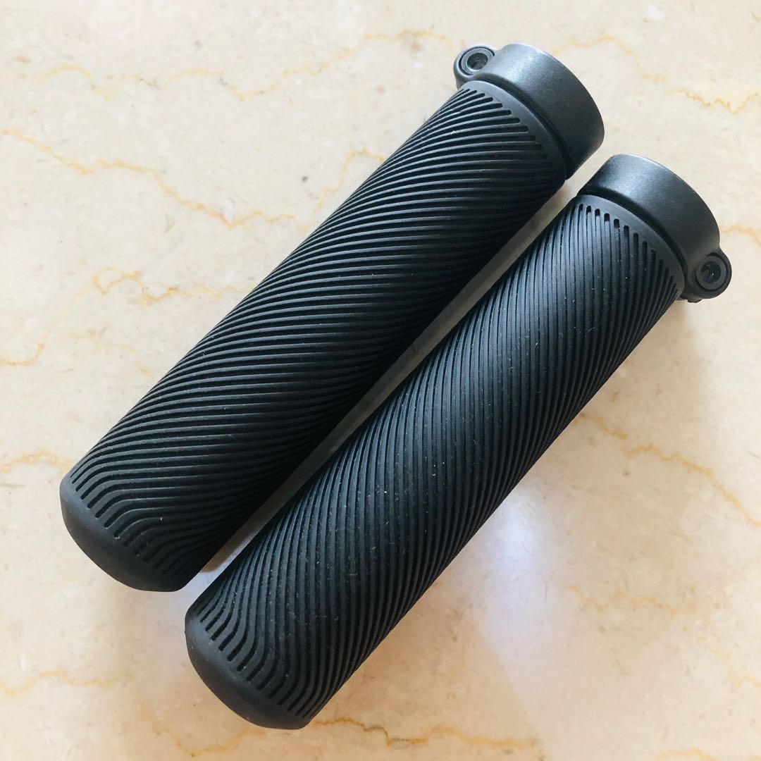 Brompton Original handlebar grip, Sports Equipment, Bicycles & Parts ...