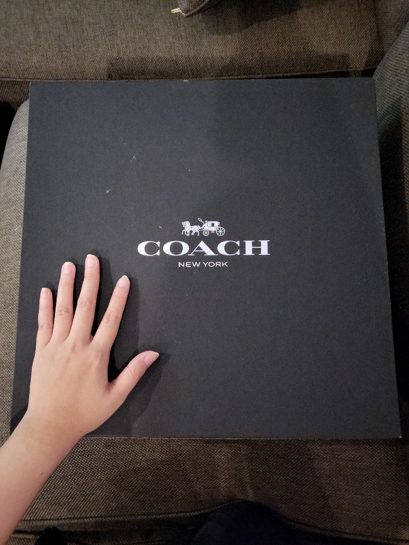 Coach Box, Barang Mewah, Aksesoris di Carousell