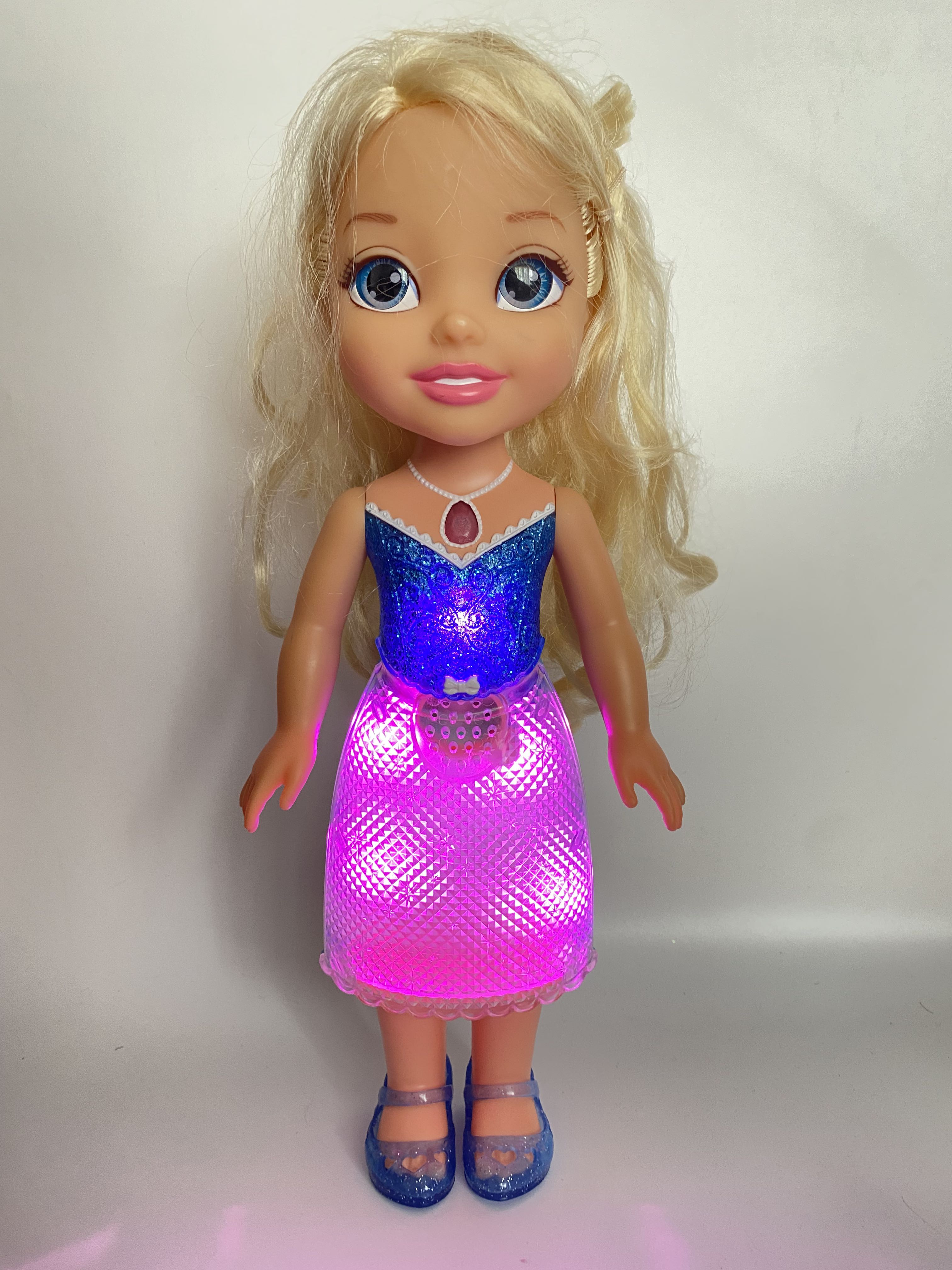 Disney Cinderella Toddler Doll Batt-Op with songs and lights, Hobbies ...