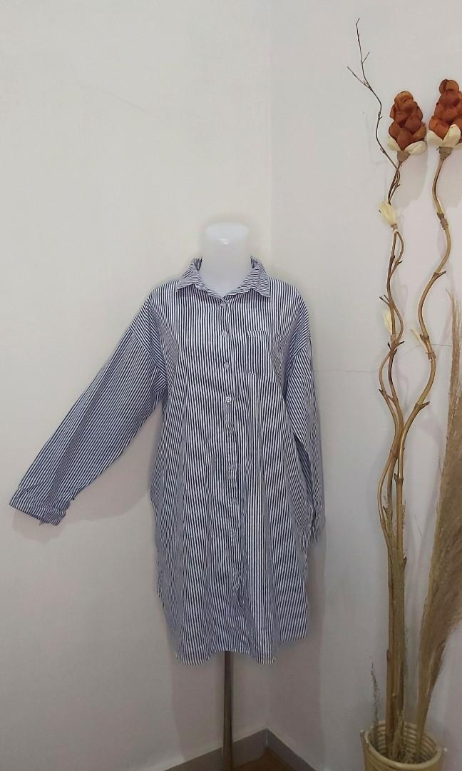 Dress garis-garis, Fesyen Wanita, Pakaian Wanita, Gaun & Rok di Carousell
