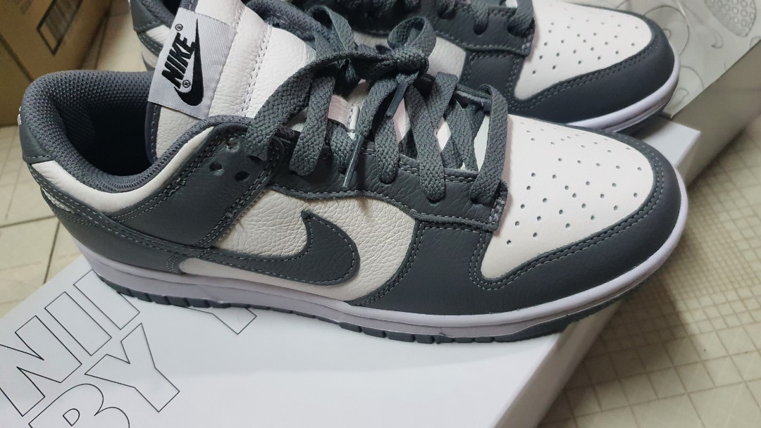Dunk Low gery frog fog, 男裝, 鞋, 波鞋 - Carousell