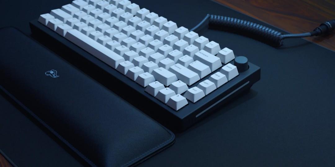 GLORIOUS PC GAMING RACE GMMK PRO PRE-BUILT EDTION PREMIUM COMPACT 75% ...