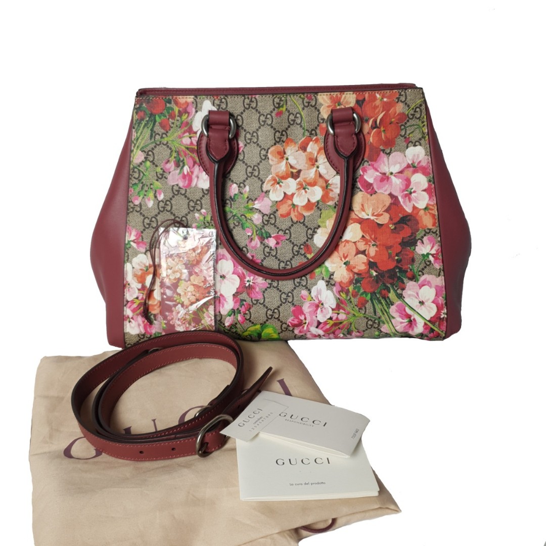 Gucci Bloom Tote, Barang Mewah, Tas & Dompet di Carousell