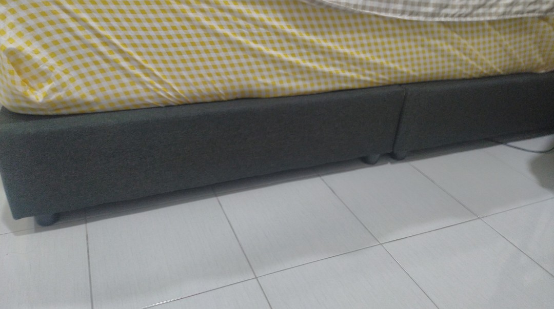 Katil king/single material kayu+fabric, Furniture & Home Living ...