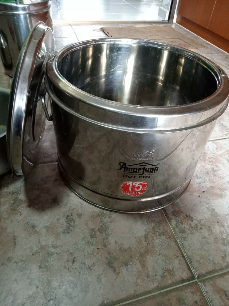 Large hot pack, Furniture & Home Living, Kitchenware & Tableware, Food ...