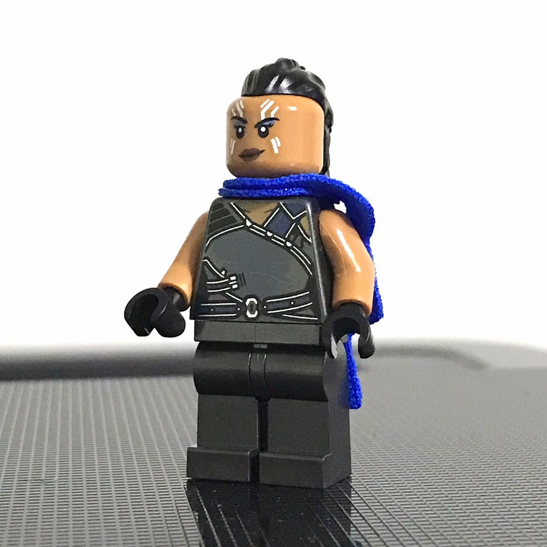 LEGO Valkyrie Minifigure (Marvel Thor Avengers), Hobbies & Toys, Toys ...