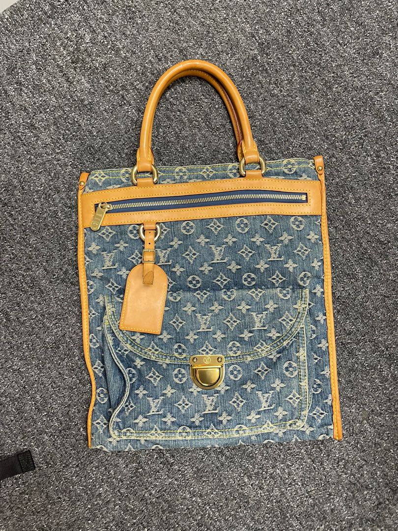 Louis Vuitton lv denim tote bag, 名牌, 手袋及銀包 - Carousell