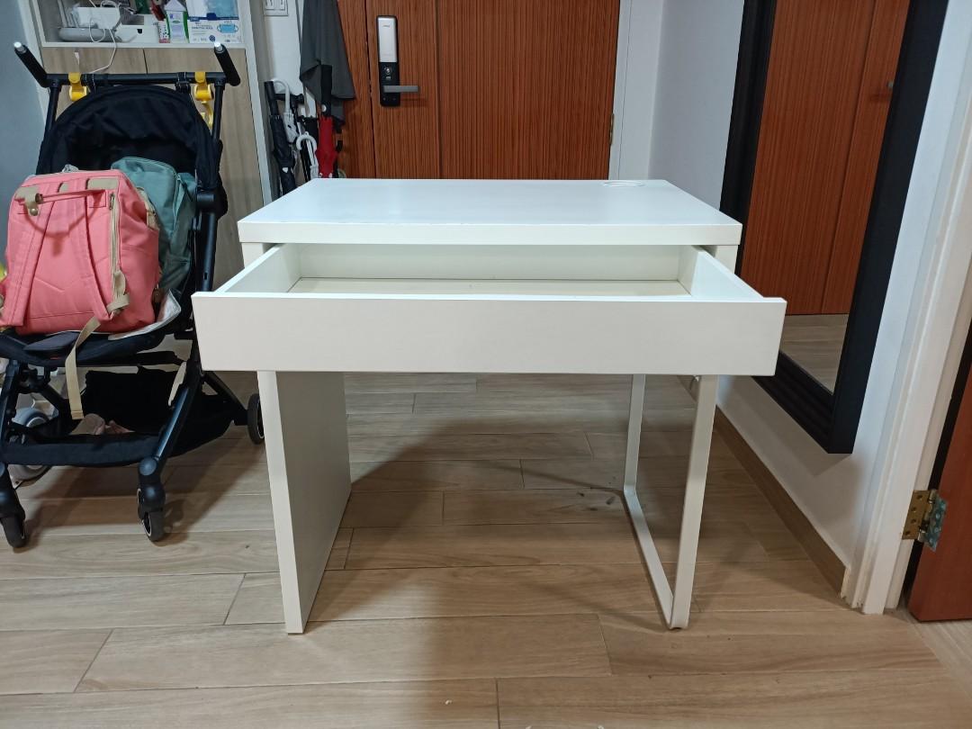 Micke Ikea 2 desks and 2 kids' chair, Furniture & Home Living, Furniture, Tables & Sets on Carousell