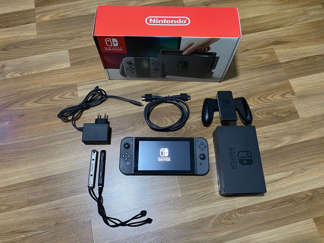 Nintendo Switch Console Gen 1 (Grey Edition) with Box, Video Gaming ...