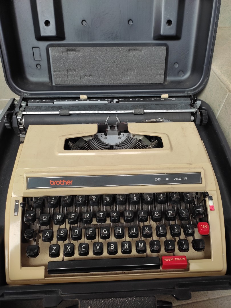 Old school Brother typewriter, Hobbies & Toys, Memorabilia ...