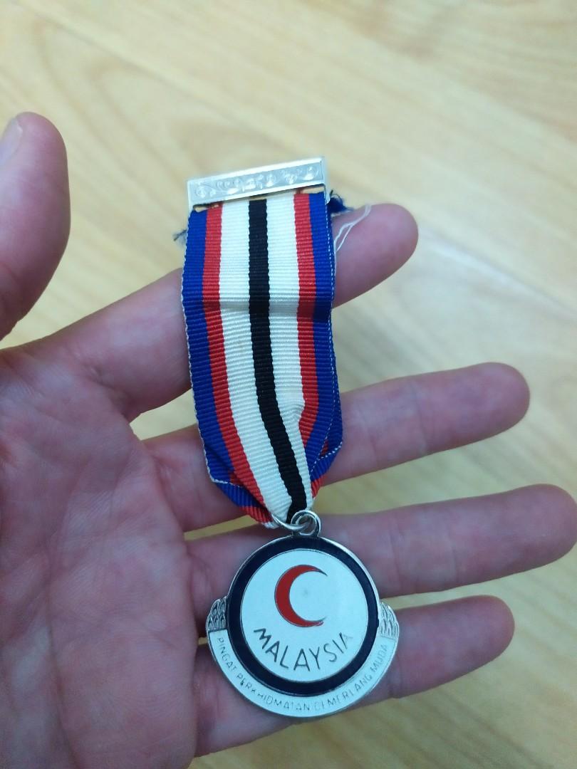 Pingat Perkhidmatan Cemerlang Muda Bulan Sabit Merah Malaysia Medal ...