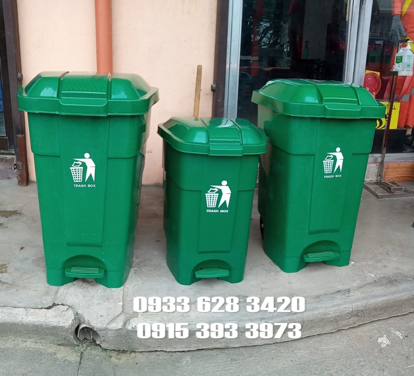 plastic dust bin with foot pedal, Furniture & Home Living, Cleaning ...