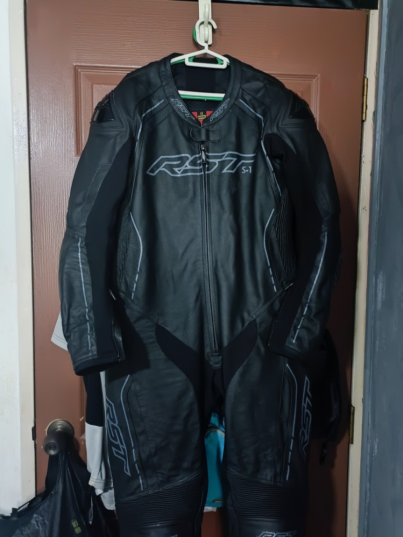 Rst s1 racing suit, Motorcycles, Motorcycle Apparel on Carousell