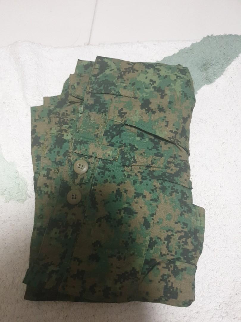 SAF pixelized pants, Men's Fashion, Bottoms, Trousers on Carousell