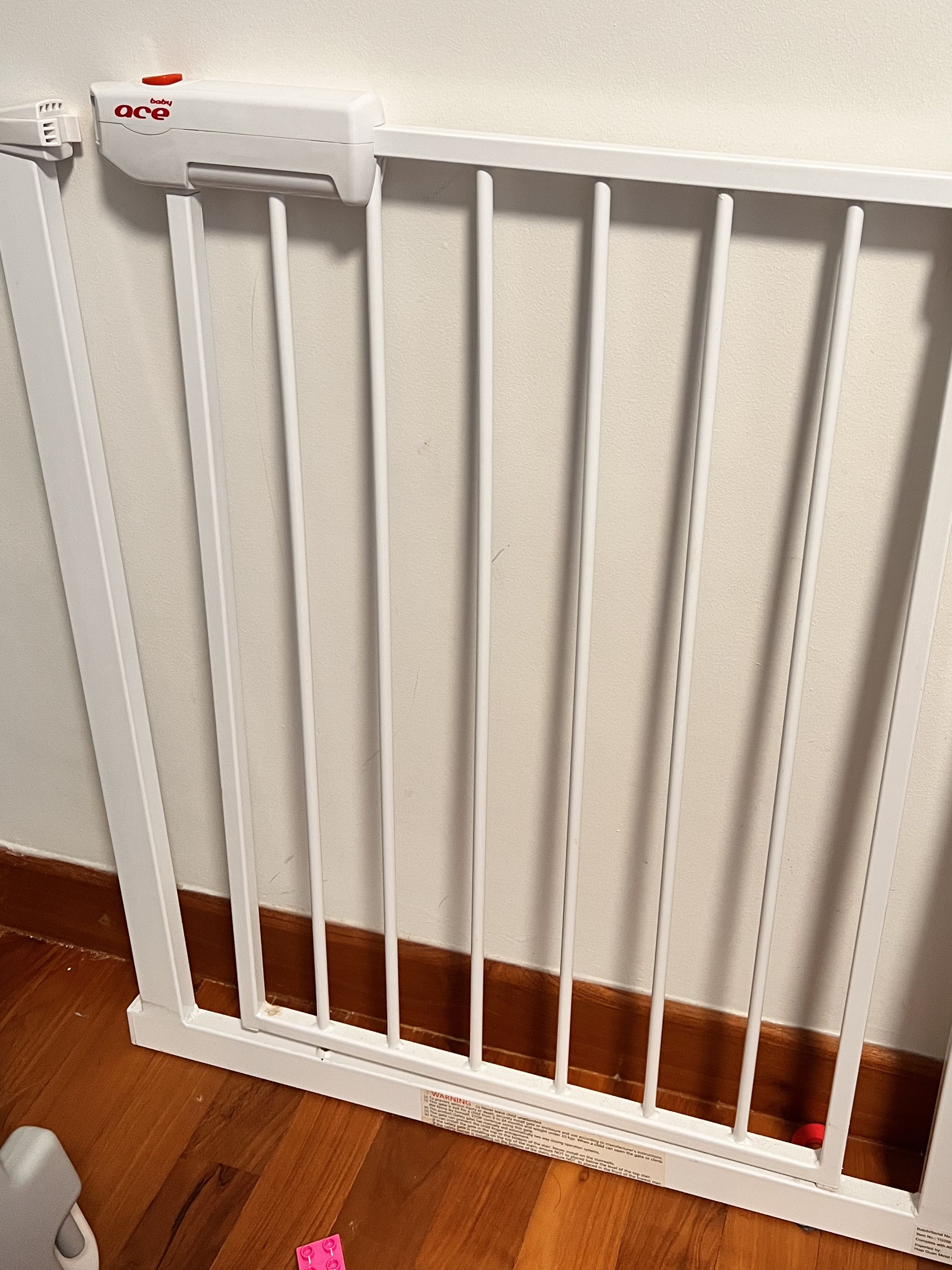Safety Gate - Ace Baby, Babies & Kids, Baby Nursery & Kids Furniture ...