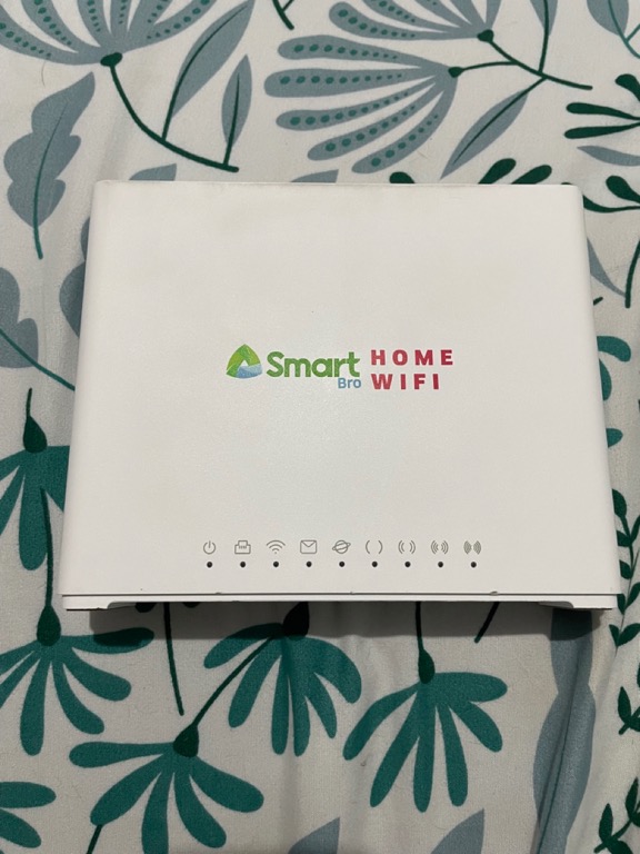 Smart Bro Home Wifi Advanced LTE router Evoluzn ID5L w/ box & complete ...