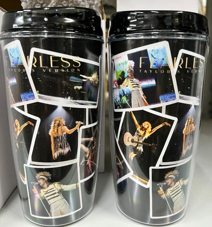 Taylor Swift Fearless Album Collage Tumbler 473mL, 興趣及遊戲, 收藏品及紀念品, 明星周邊 ...