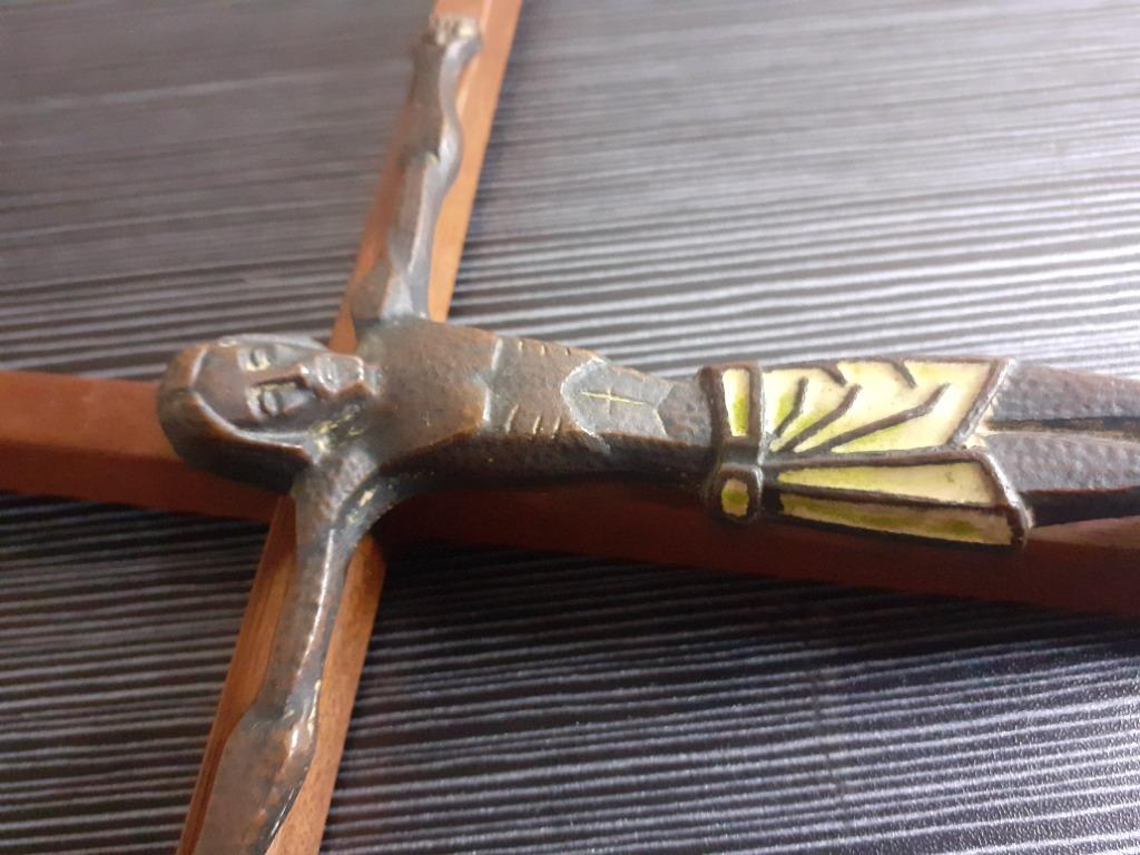 Wooden Crucifix, Hobbies & Toys, Memorabilia & Collectibles, Religious ...