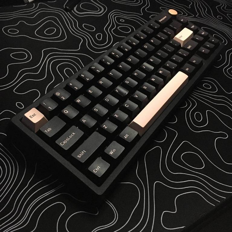 Zoom 65 Custom Mechanical Keyboard FOR SALE ONLY, Computers & Tech ...
