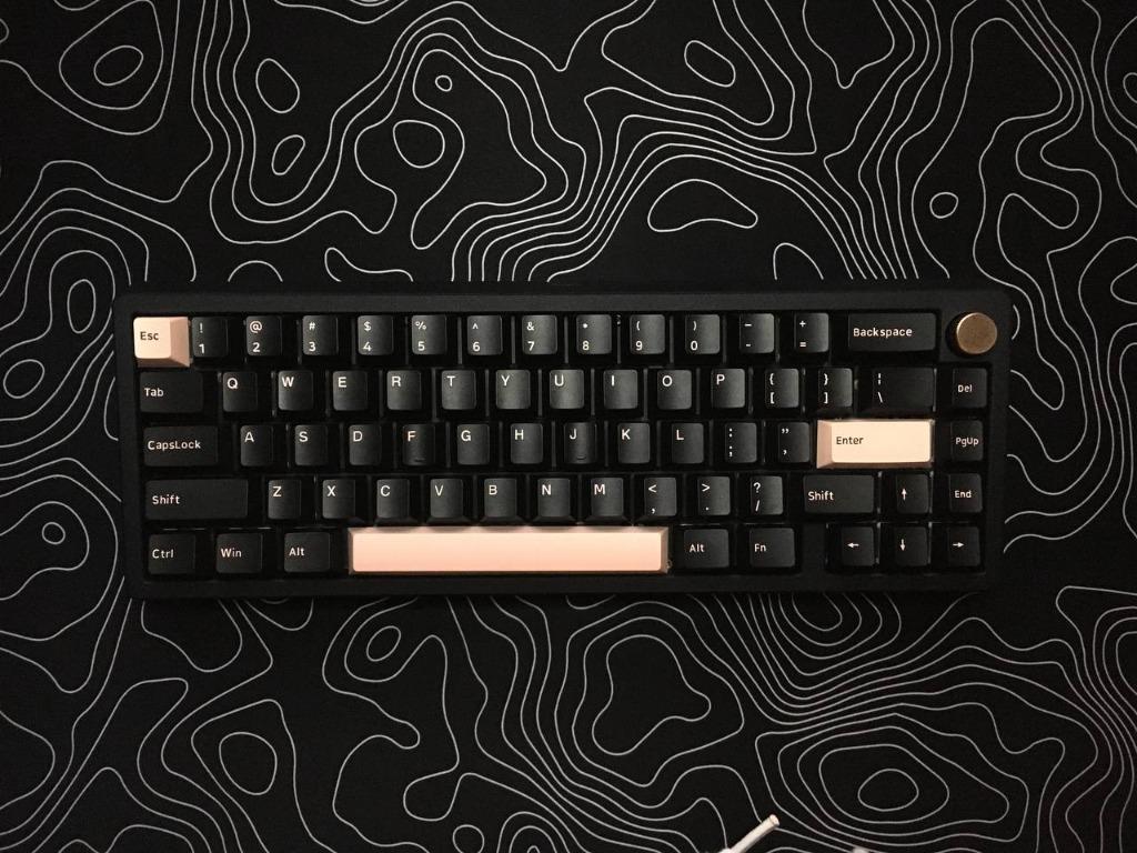 Zoom 65 Custom Mechanical Keyboard FOR SALE ONLY, Computers & Tech ...