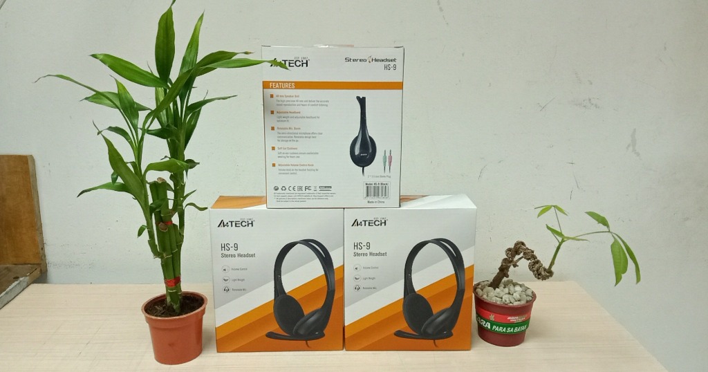 A4tech HS-9 Stereo Headset, Audio, Headphones & Headsets on Carousell