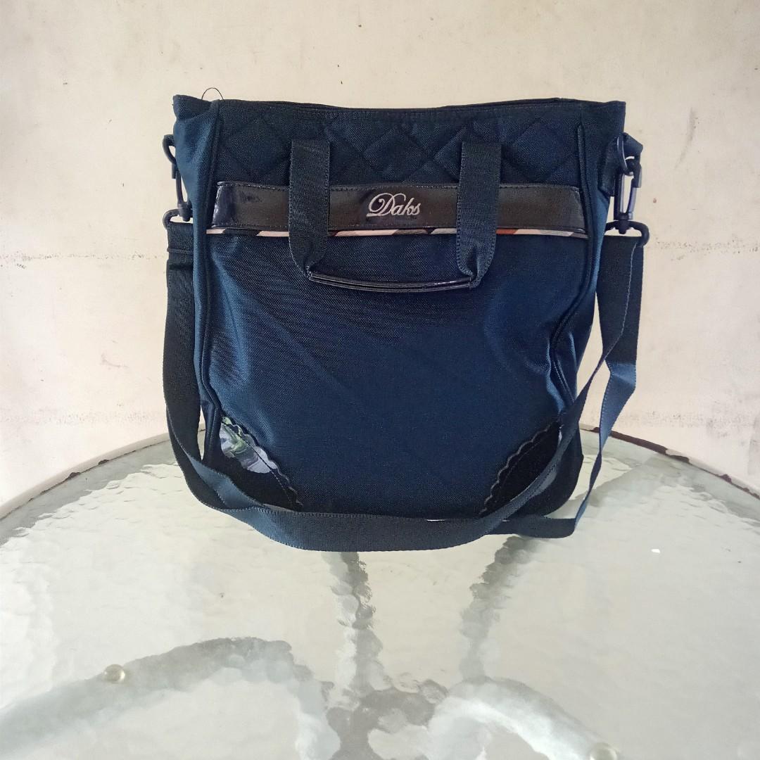 Daks Sling & totebag Second, Fesyen Pria, Tas & Dompet , Tas Selempang di Carousell