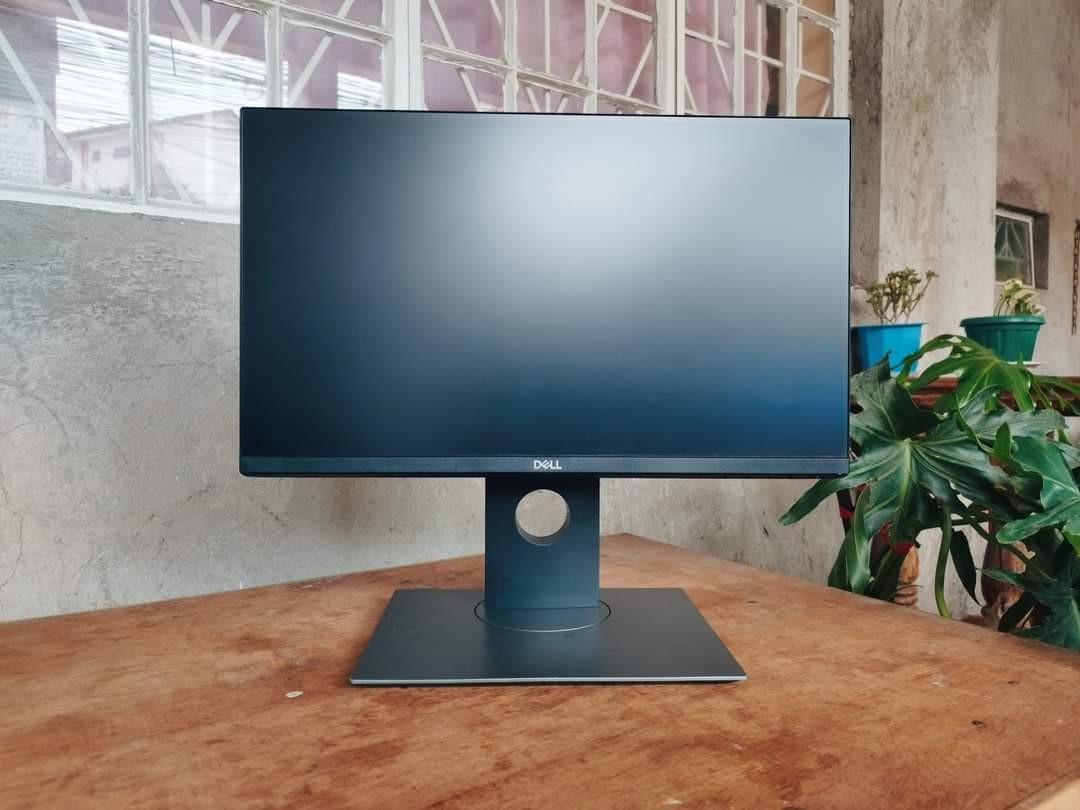 Dell IPS Frameless FULL HD "22", Computers & Tech, Parts & Accessories ...