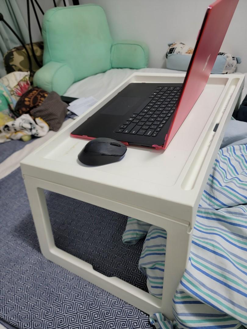 IKEA Folding computer table for bed, 傢俬＆家居, 傢俬, 其他家居傢俬 - Carousell