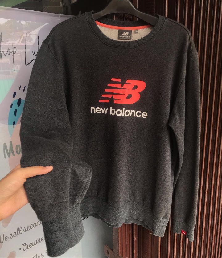 New balance second, Fesyen Pria, Pakaian , Atasan di Carousell