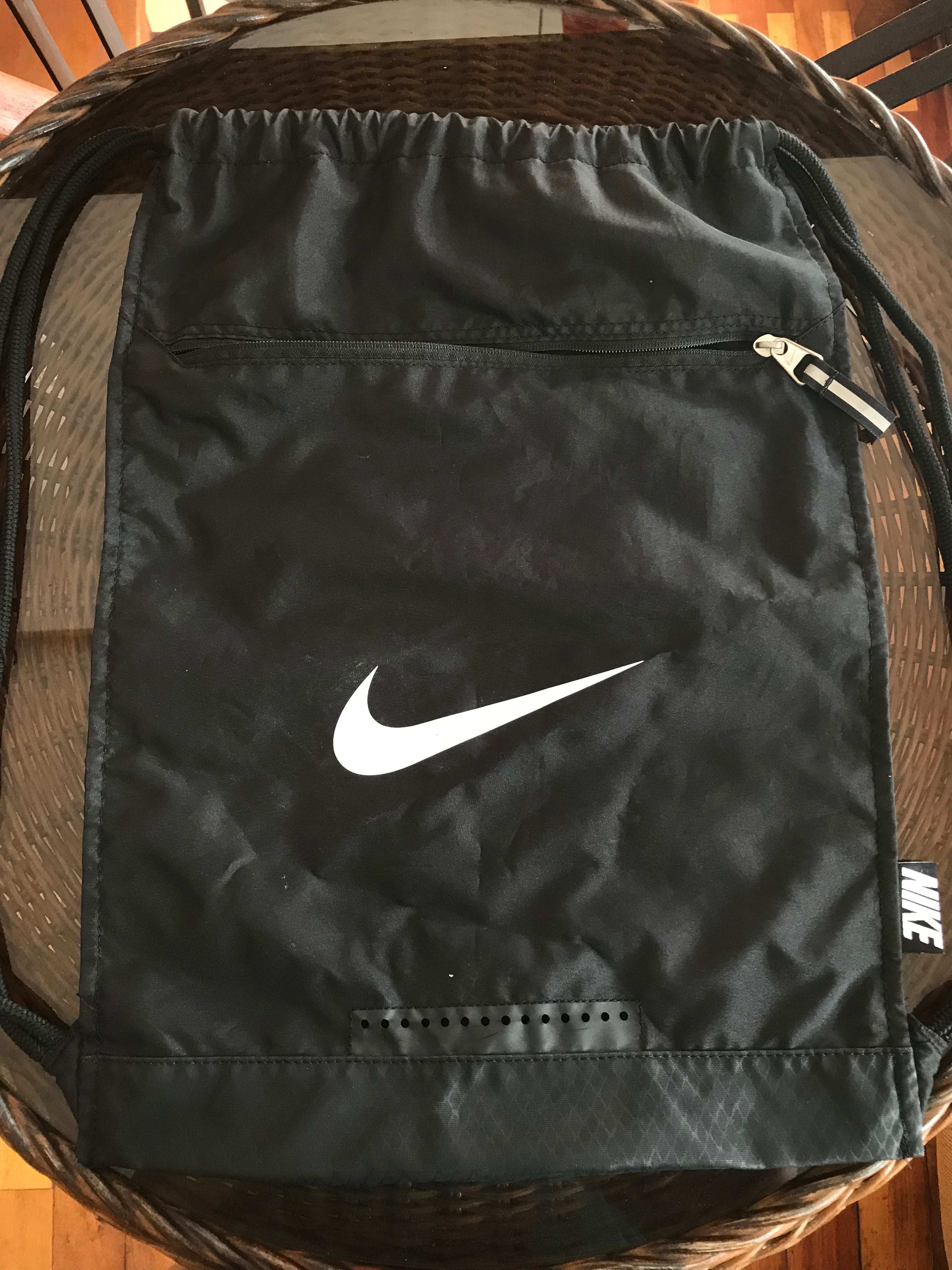 Nike draw string bag, Men's Fashion, Bags, Backpacks on Carousell