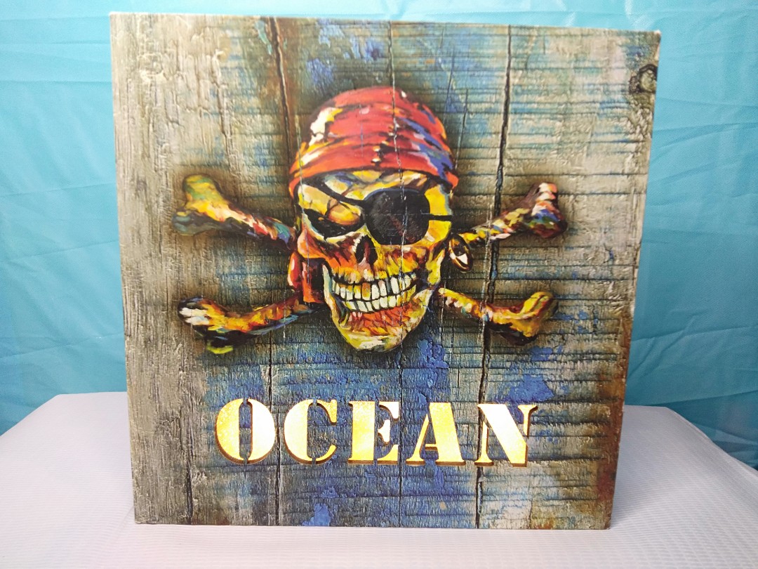 OCEAN PIRATES Wall Mount / Table Display With Light From US ( Brand New ...