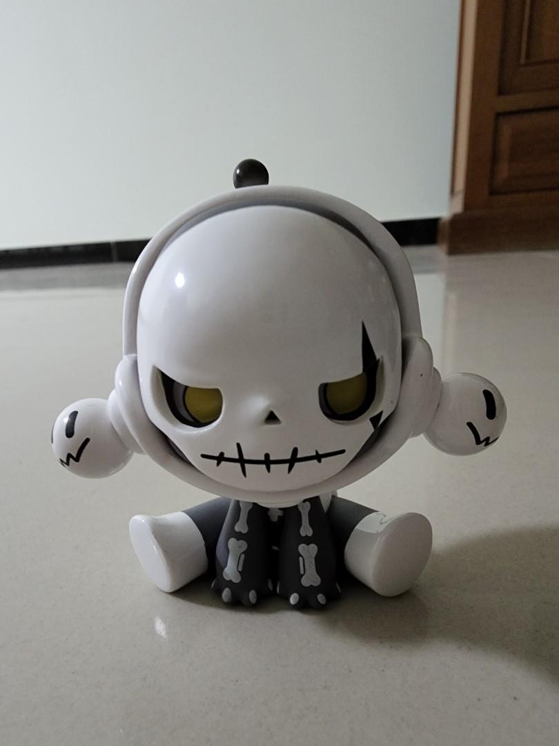 Pop Mart Skullpanda Skeleton, Hobbies & Toys, Toys & Games on Carousell