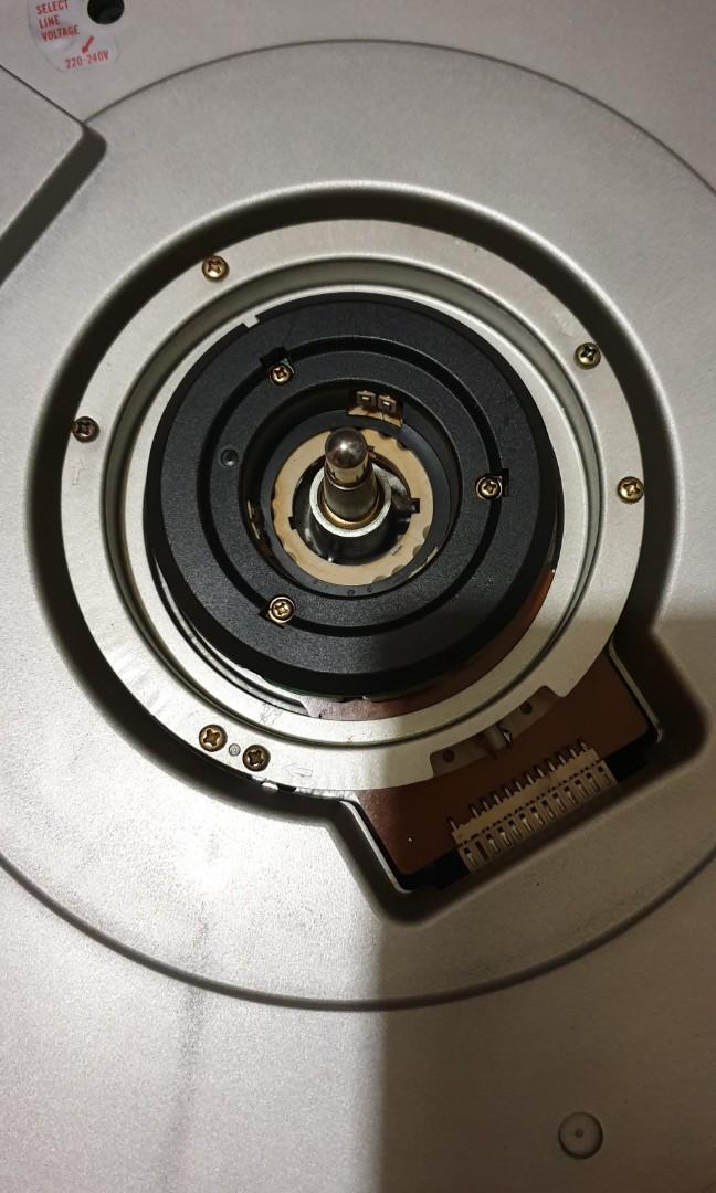 Technics SL-5200 Turntable, 33 or 45 rpm, auto-stop., TV & Home ...