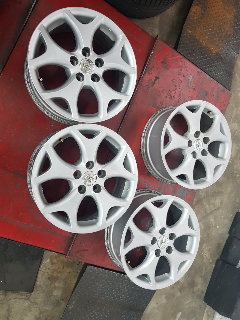 Used Original 17" Toyota Rims, Car Accessories, Tyres & Rims on Carousell