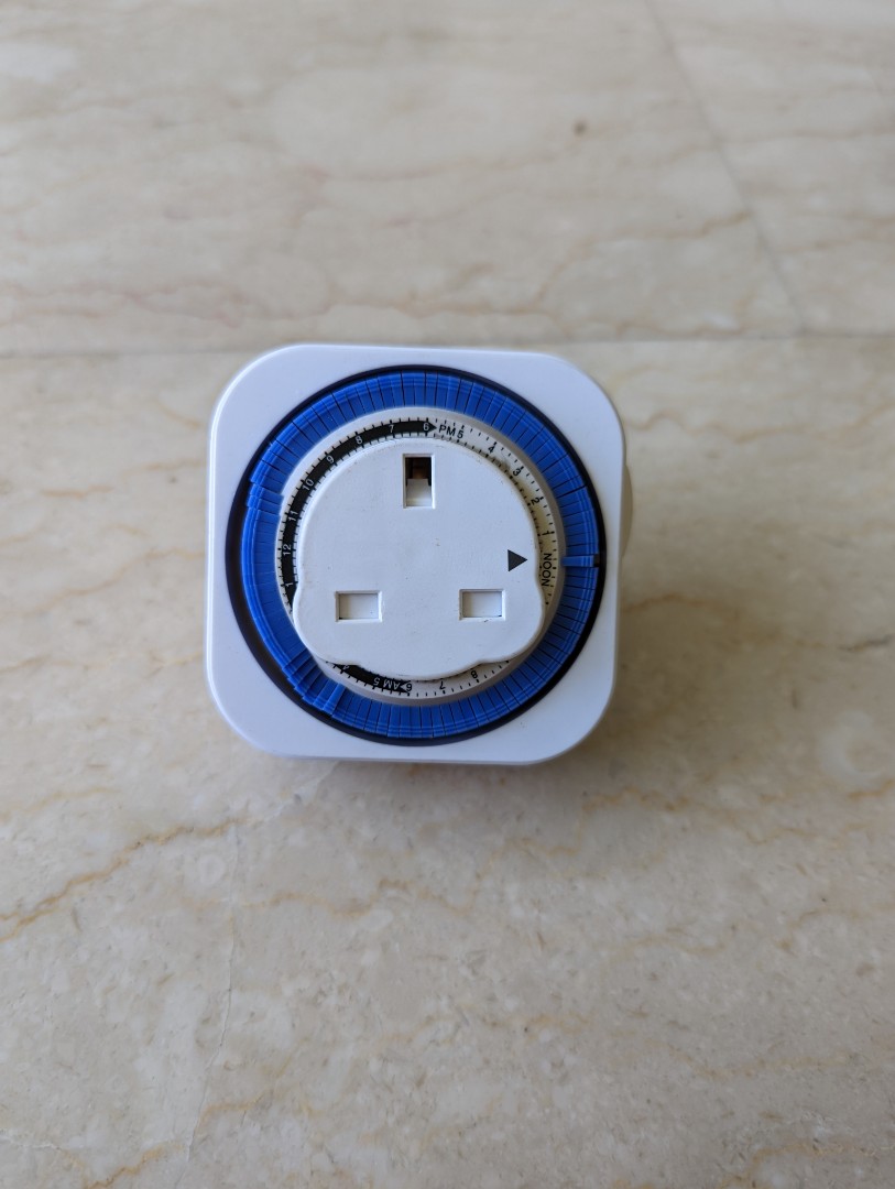 24-hours-timer-tv-home-appliances-electrical-adaptors-sockets-on