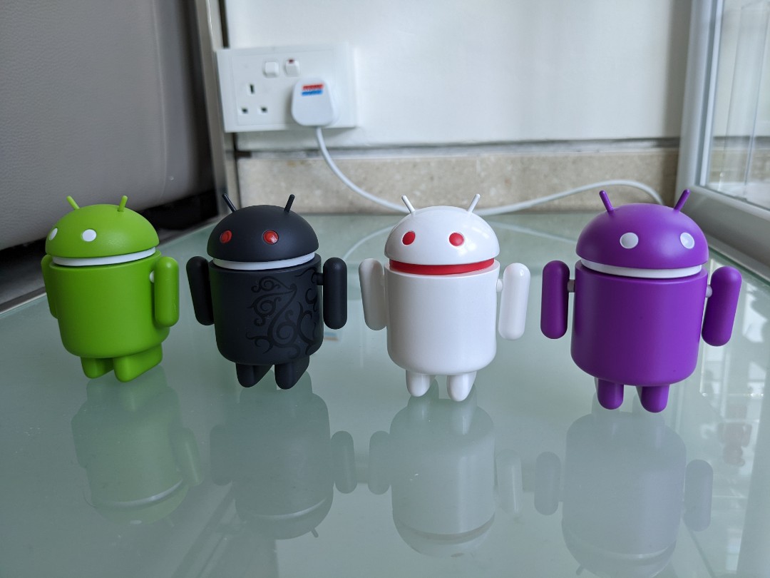 Android Figurine - Super rare set of 6, Hobbies & Toys, Memorabilia ...