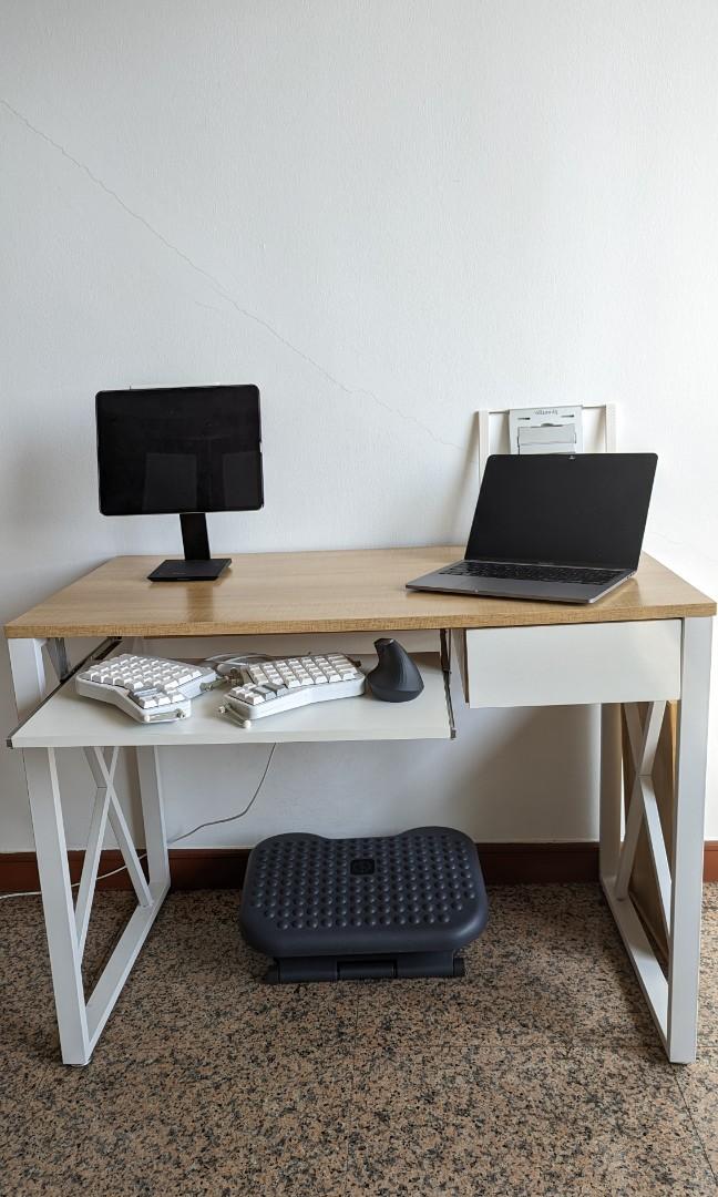 Desk, Furniture & Home Living, Furniture, Tables & Sets on Carousell