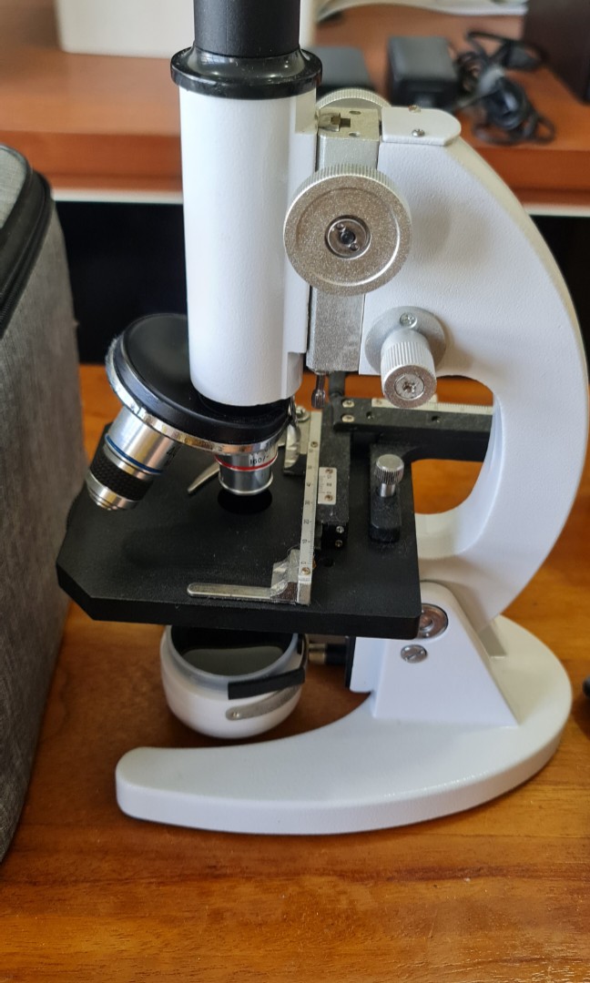 Geefuntech microscope, Hobbies & Toys, Toys & Games on Carousell