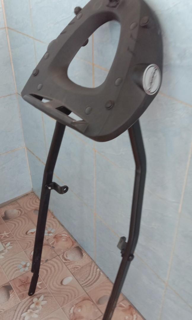 Givi box for Yamaha Aerox 155, Motorcycles, Motorcycle Accessories on ...