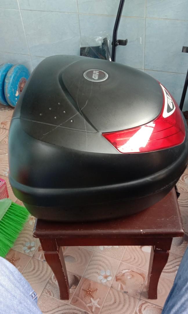Givi box for Yamaha Aerox 155, Motorcycles, Motorcycle Accessories on ...