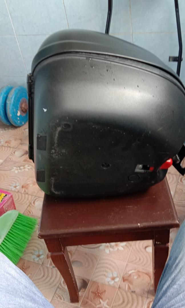 Givi box for Yamaha Aerox 155, Motorcycles, Motorcycle Accessories on ...